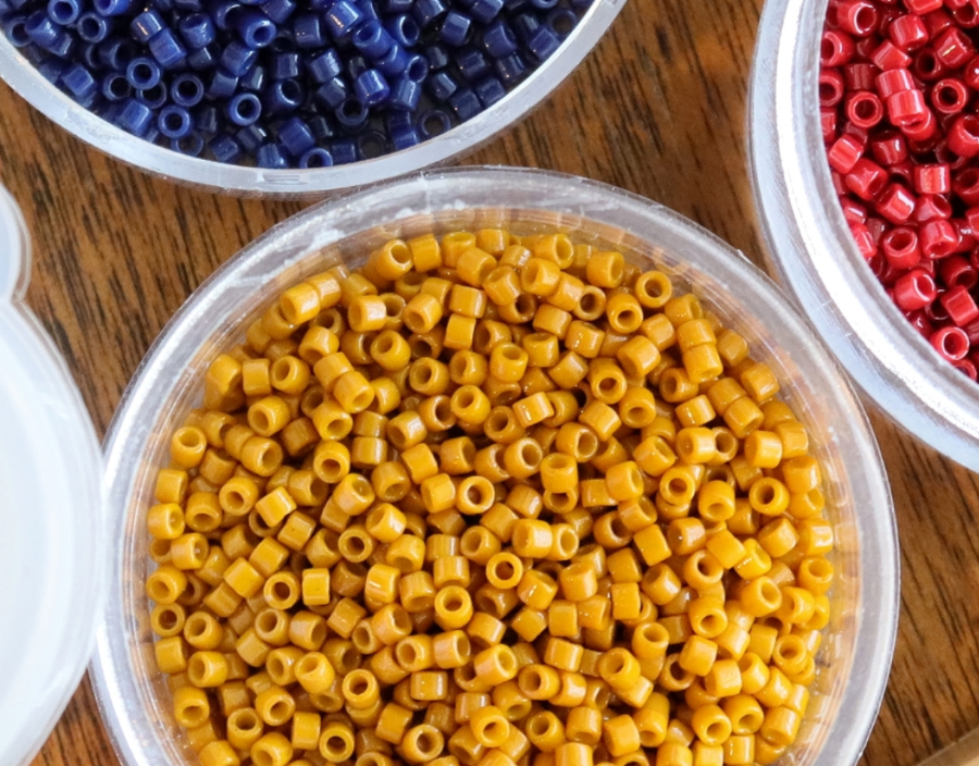 DB2106, Miyuki Delica 11/o, Yellow Hawthorne – High Street Bead Company